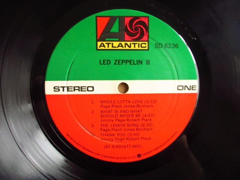 Led Zeppelin / Led Zeppelin II - Guitar Records